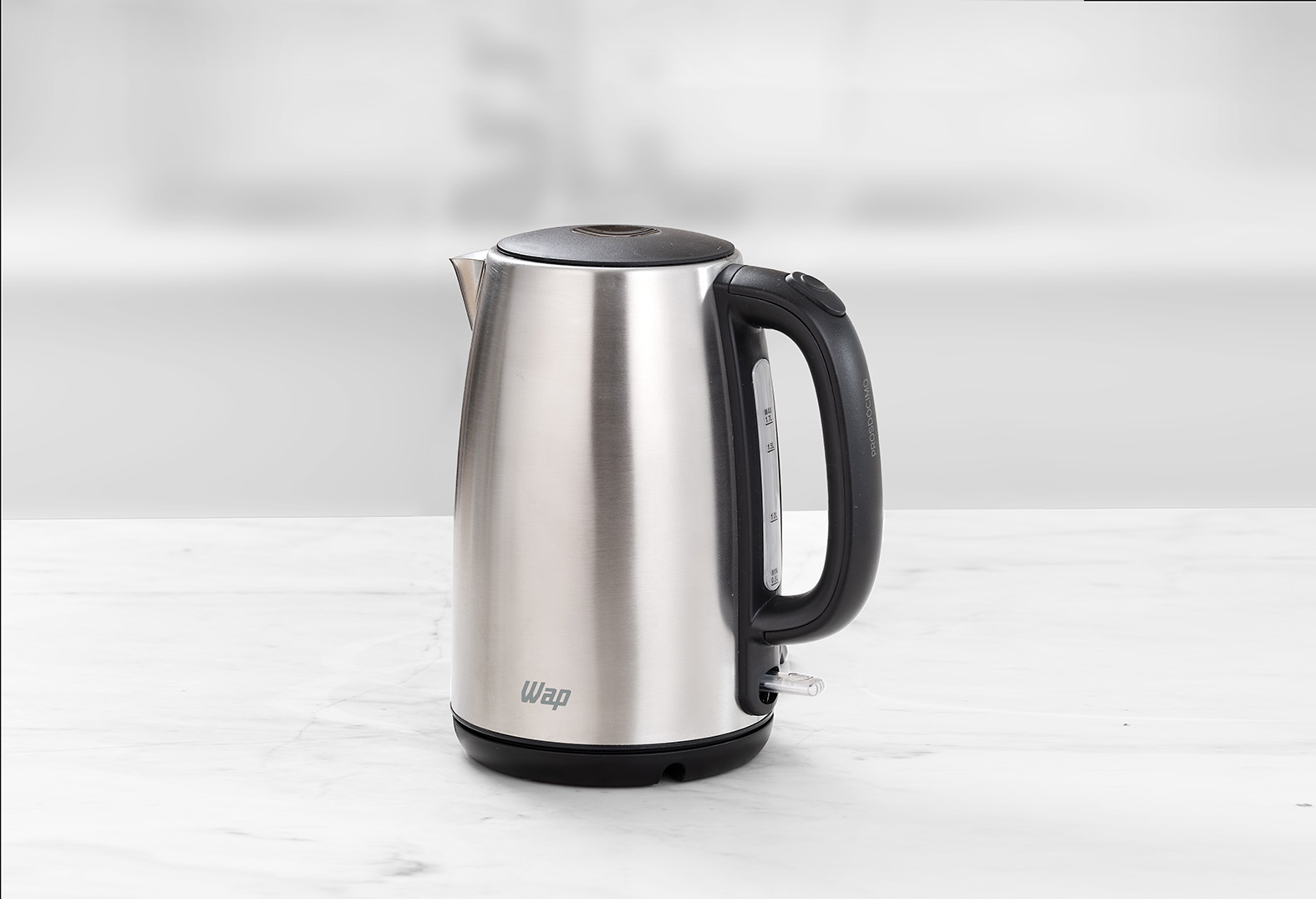 O que fazer na chaleira elétrica além de esquentar água?